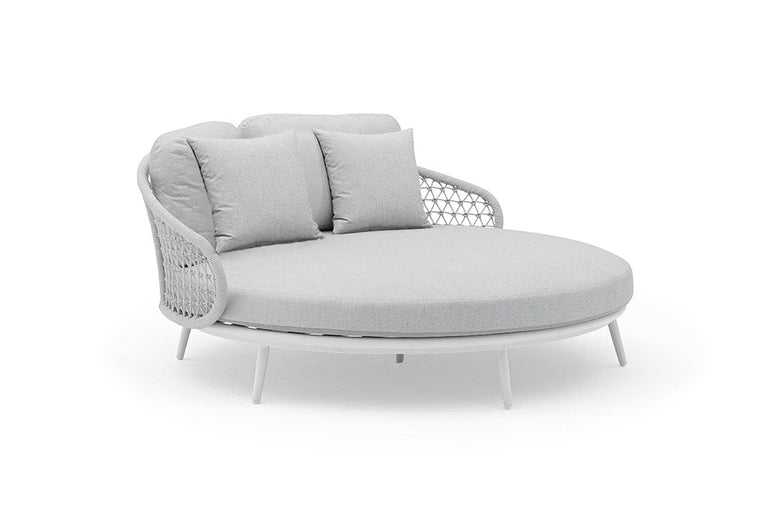Cuddle | Outdoor Furniture | COUTURE Jardin